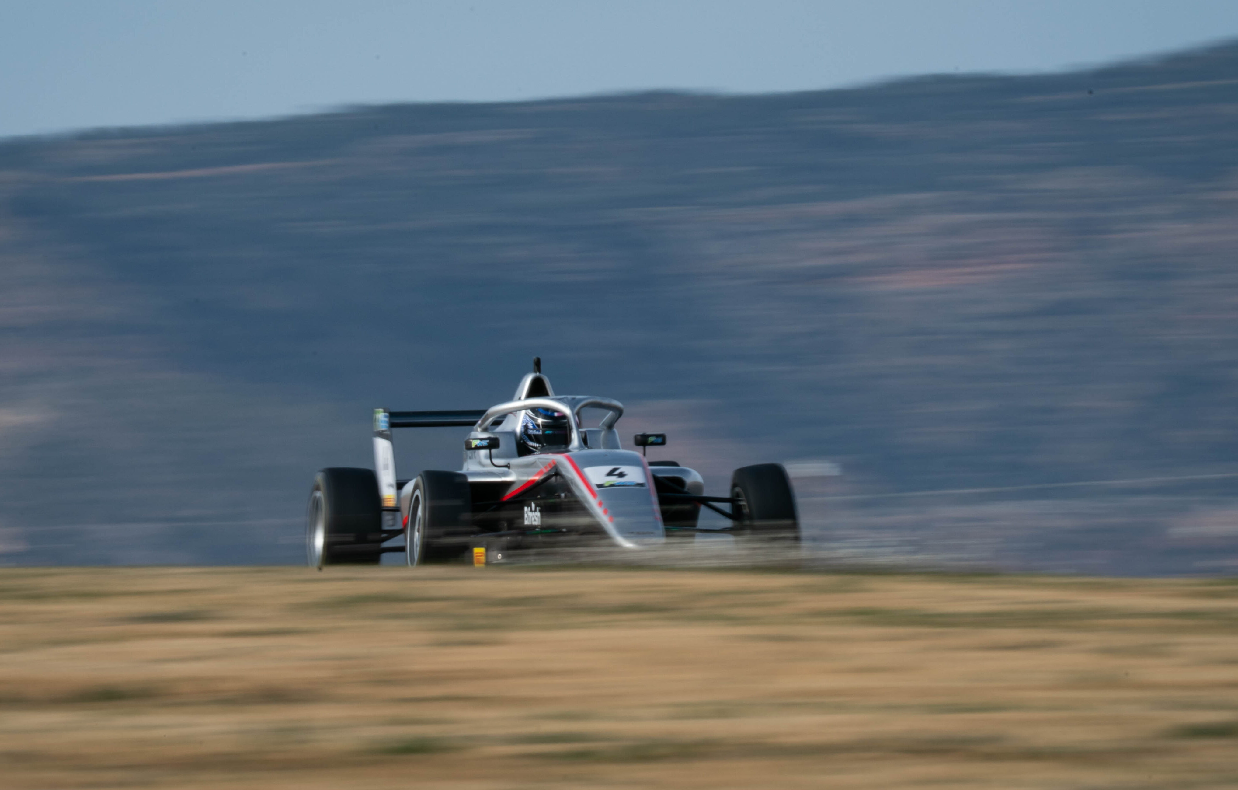 Hitech - Hitech promotes ROKiT-backed British F4 Champion Deagen ...