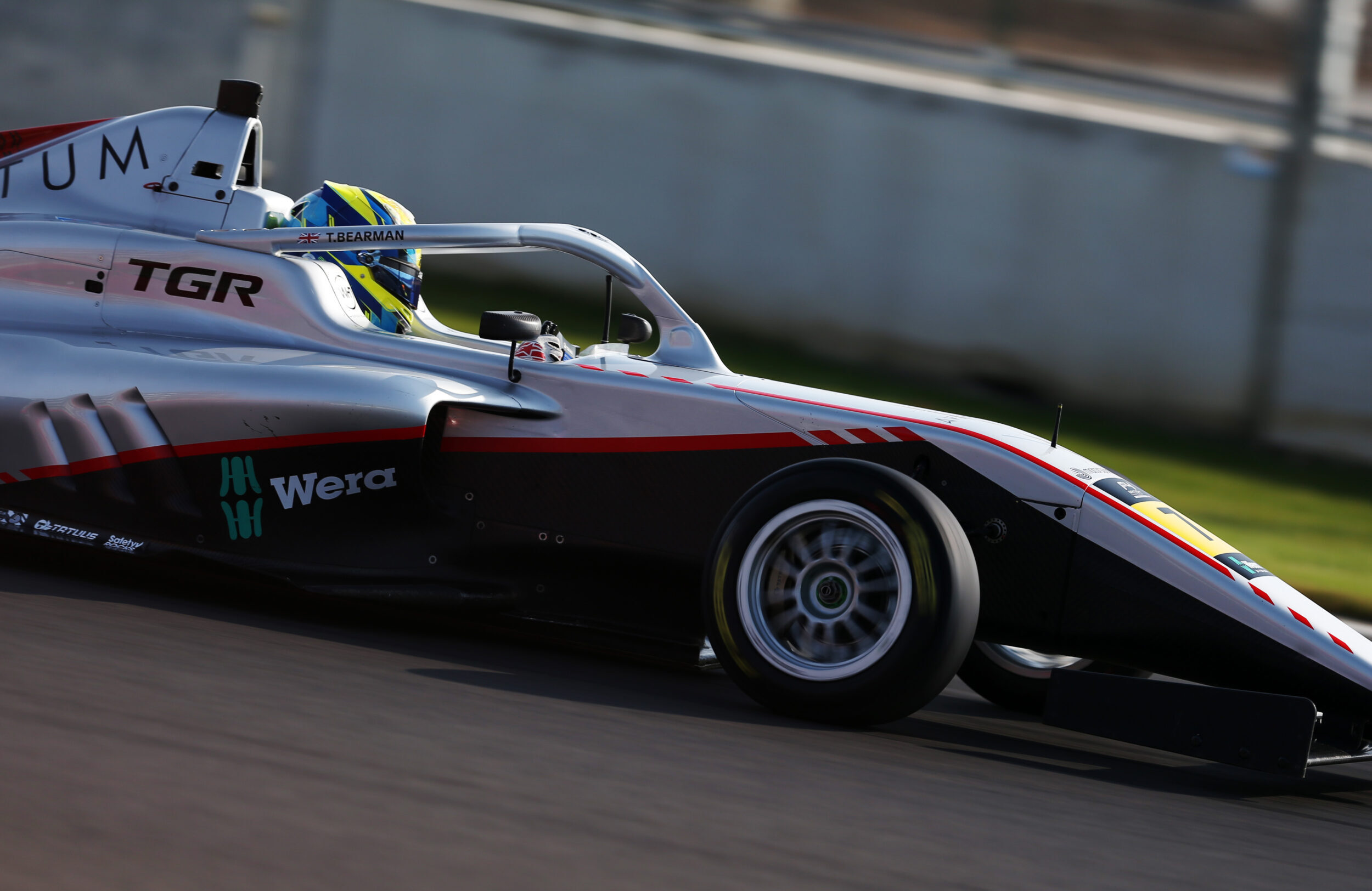 Hitech - New British F4 season starts here - Hitech