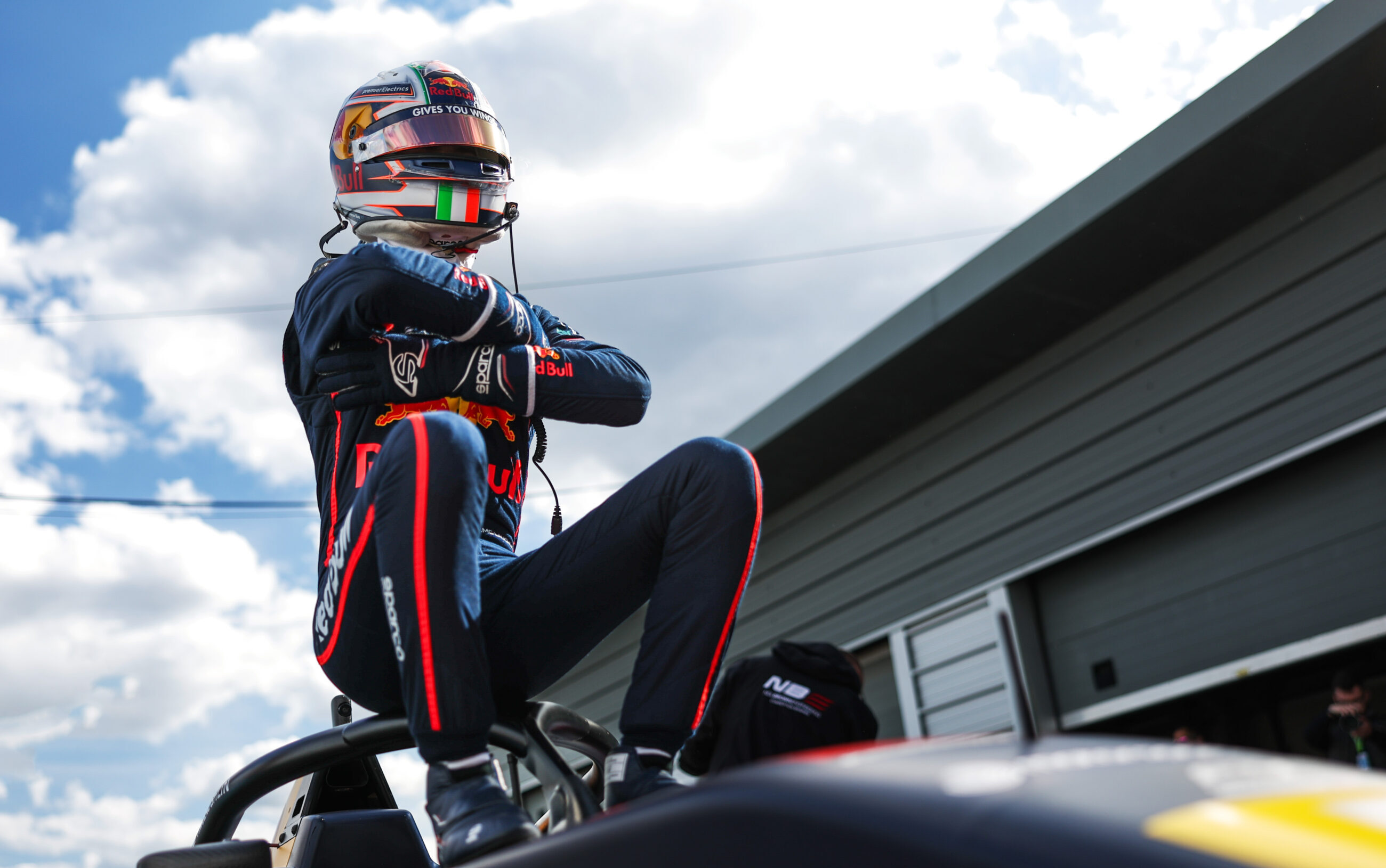 Hitech - Hitech score first British F4 win of the year - Hitech