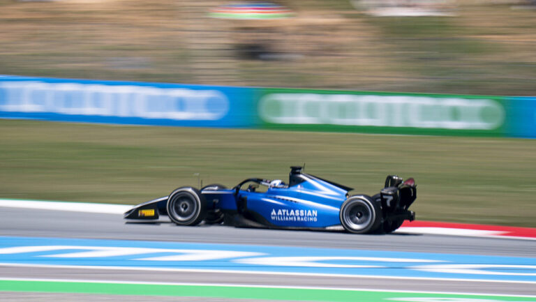 Hitech - Formula 2 - Hitech